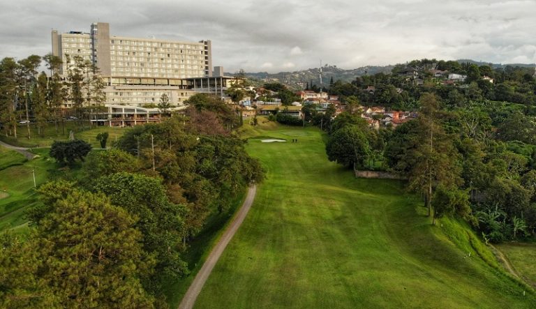 Swiss-Belresort Dago Heritage Gelar Turnamen Golf 2023 - Bisnis Hotel